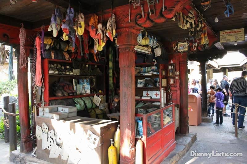 Everest Queue-1 – DisneyLists.com