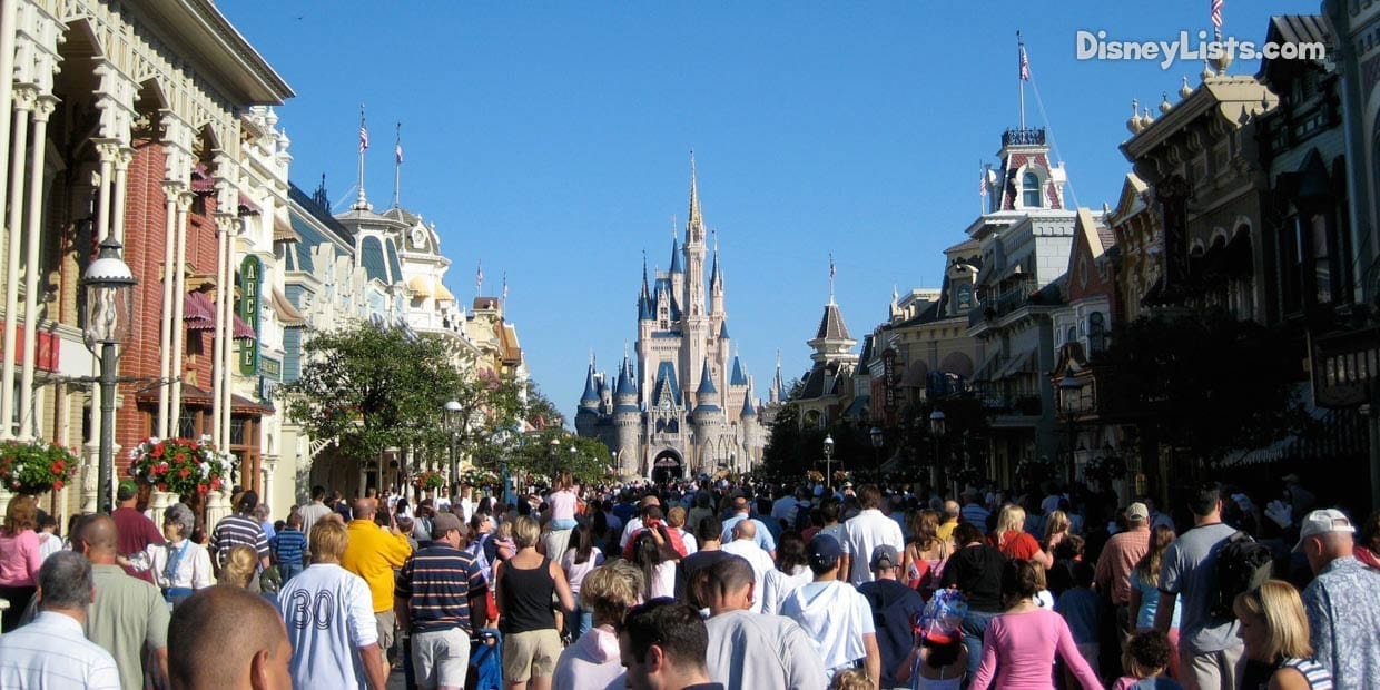Crowds Disney World