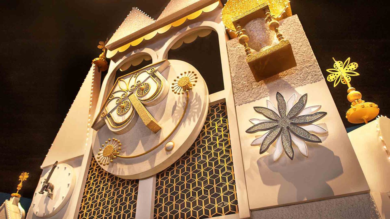NEWS: Disney Unveils Change to 'it's a small world" in Disney World and ...