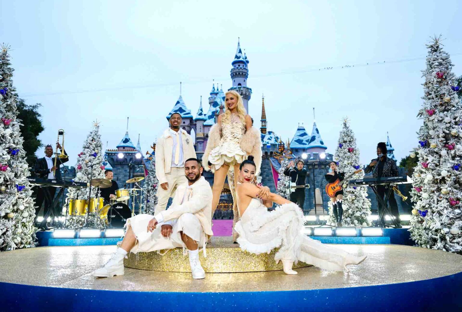 NEWS: Details Announced for the 2025 Disney Parks Magical Christmas Day ...